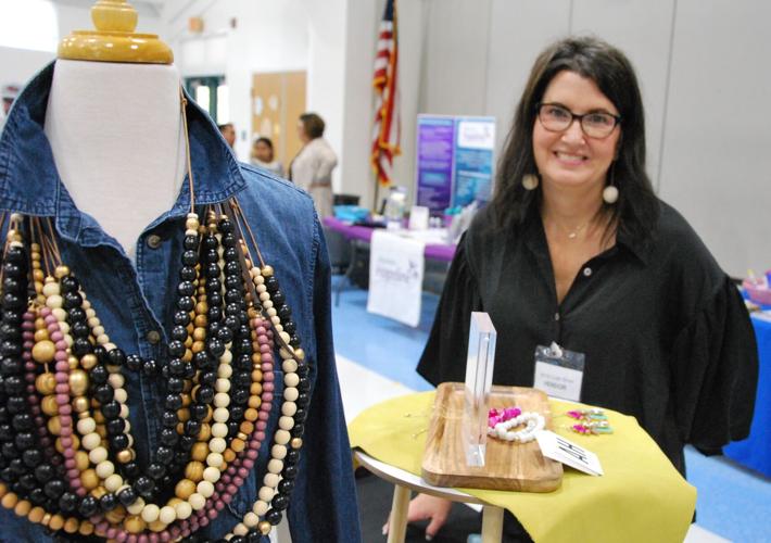 Holidays on the way: Shoppers snag holiday gifts at Craftsfest | News ...