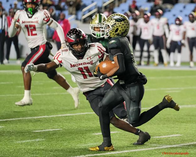 Northeastern battles in state football championship | Multimedia ...