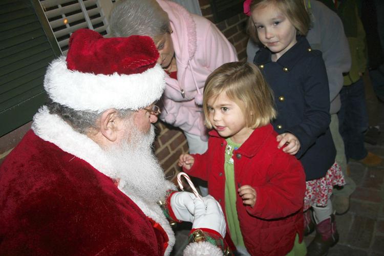 Santa Claus comes to town | News | dailyadvance.com