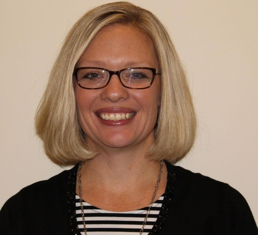 Michelle Newsome leads White Oak School | Features | dailyadvance.com