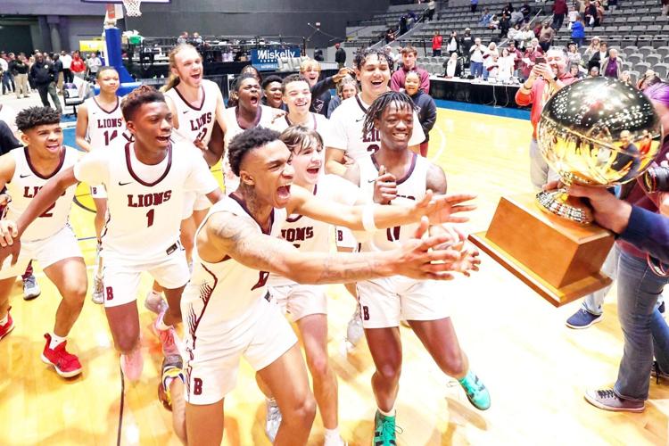 Gritty Lions claim third title in four years | Sports | dailycorinthian.com