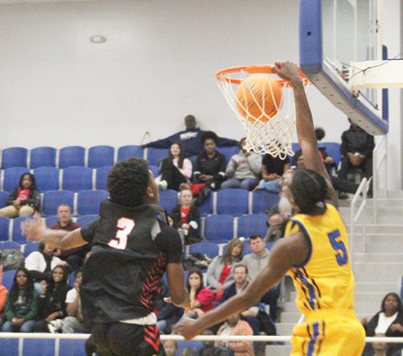Blue Devils use size advantage to down Warriors | Sports ...