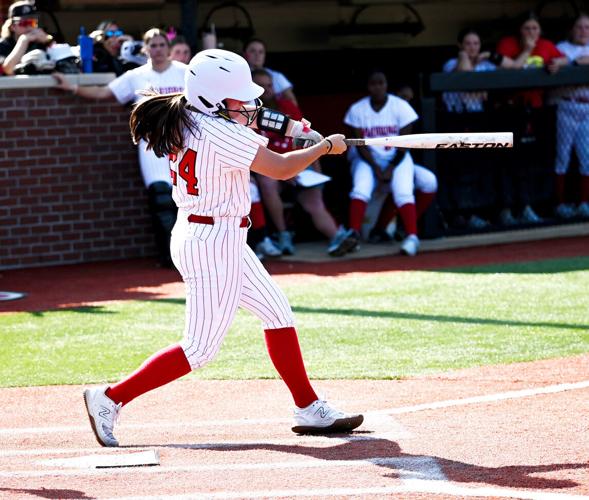 Lady Warriors roll through first round | Sports | dailycorinthian.com