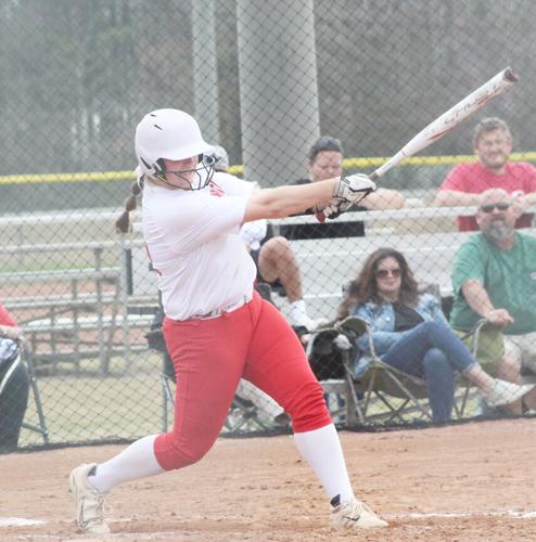 Lady Warriors snag pair of spring break wins | Sports | dailycorinthian.com