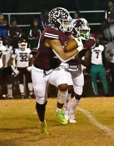 Lions roll in first-round win | Sports | dailycorinthian.com