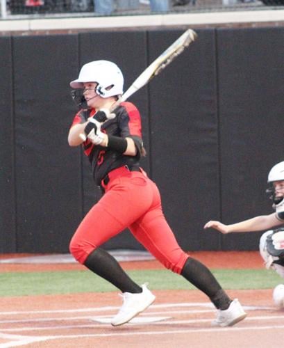 Lady Aggies rally for walkoff win | Sports | dailycorinthian.com