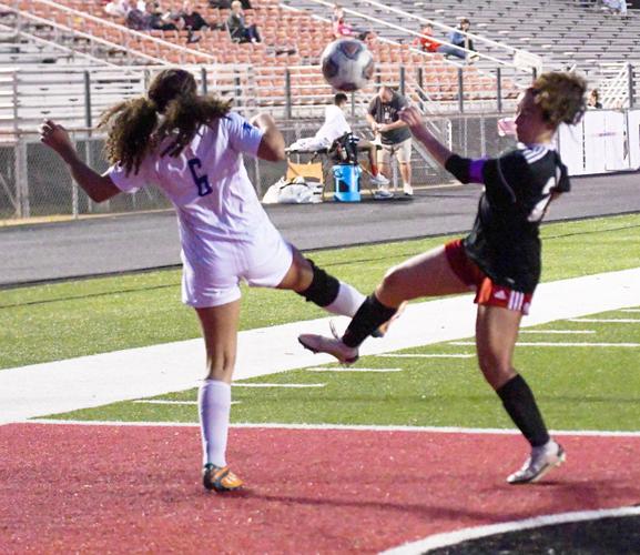 Tish soccer grabs shutout sweeps on the road | Sports | dailycorinthian.com