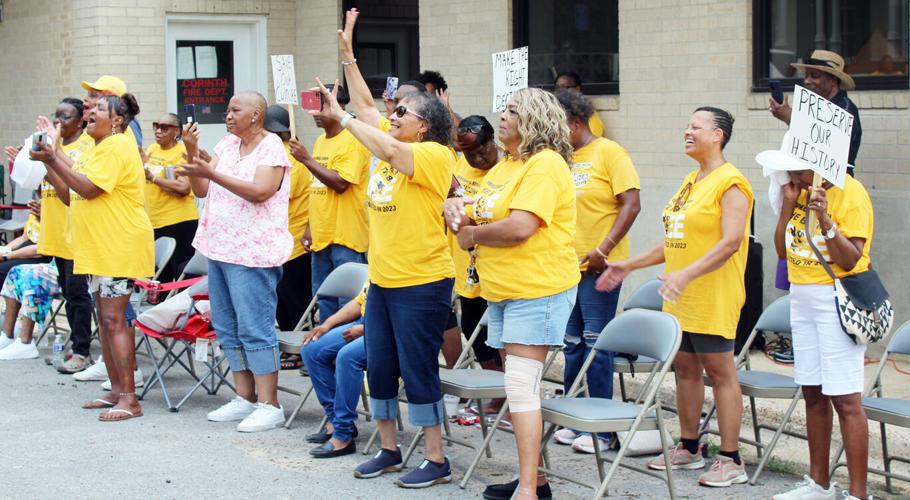 Easom demolition moves forward | News | dailycorinthian.com