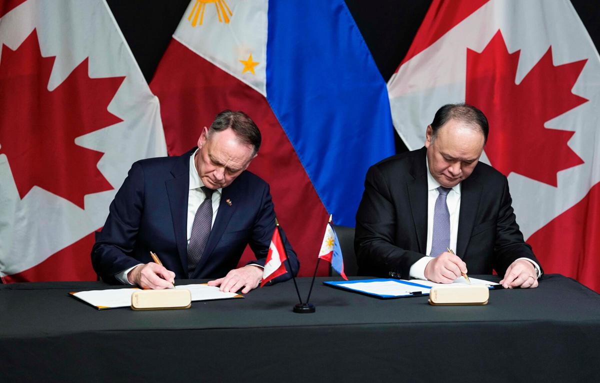 Canada Philippines Defence | World | dailycorinthian.com