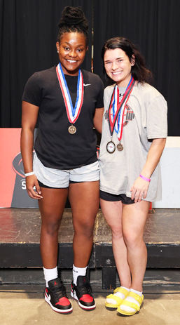 Lady Aggies win back-to-back powerlifting state championships | Sports ...