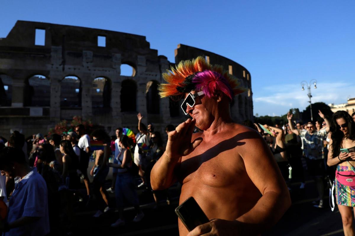 Italy Pride | World | dailycorinthian.com