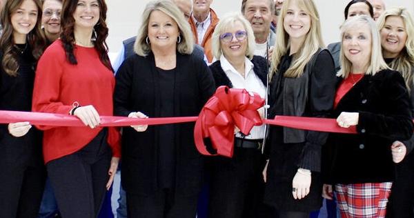 Ribbon Cutting | Business | dailycorinthian.com