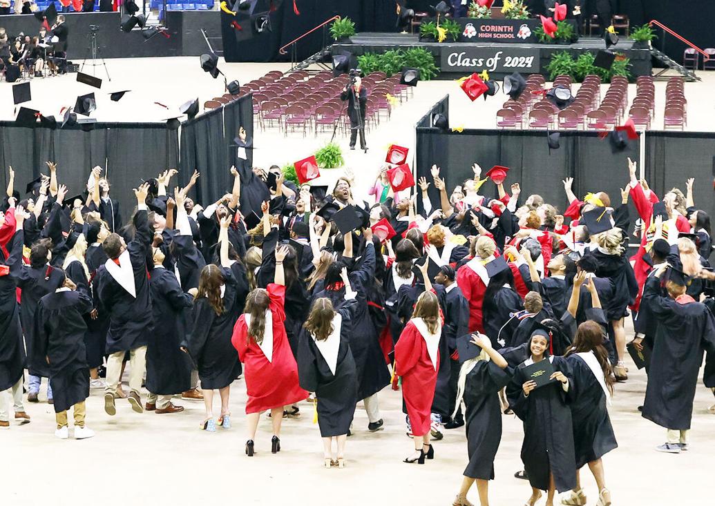 Warriors Celebrate Graduation | News | dailycorinthian.com