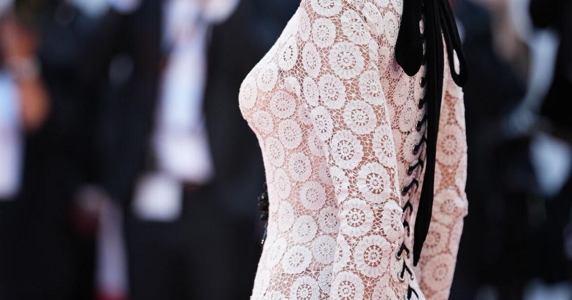 France Cannes 2026 De Gaulle: Tilting Iron Red Carpet | World ...