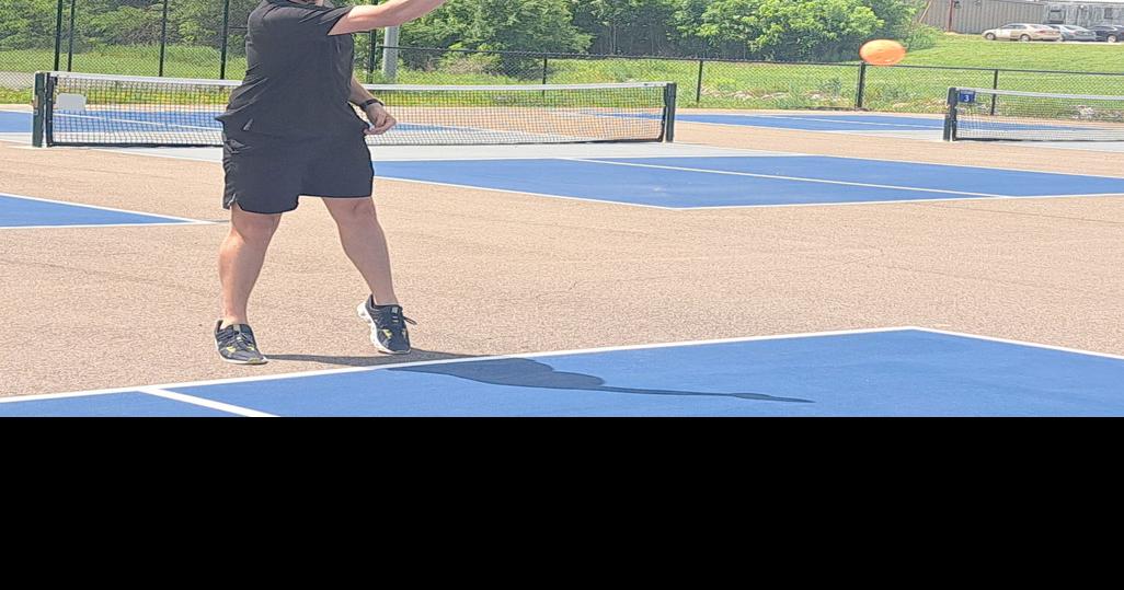 Pickleball mixer kickstarts activities | News | dailycorinthian.com