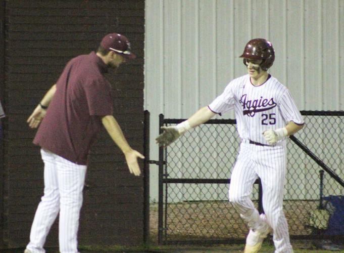 Aggies slug their way past Volunteers | Sports | dailycorinthian.com