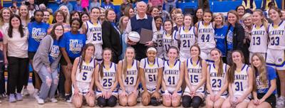 School, players, fans celebrate coach’s 900-win milestone | Local ...
