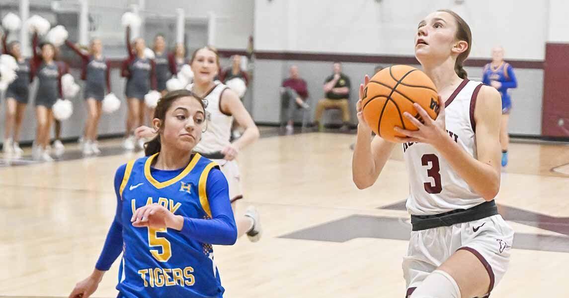 Lady Aggies finish strong in season-opening victory | Sports ...