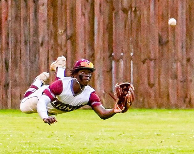 Aggies, Lions walk it off in victories | Sports | dailycorinthian.com