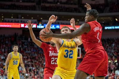 Men’s basketball forward Kevin Cross named DN Freshman Athlete of the ...