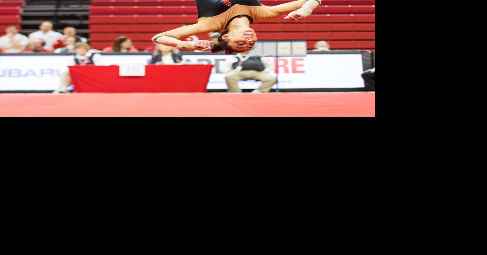 Huskers gymnastics wins meet, improves score | Sports | dailynebraskan.com