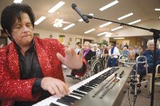 Bill Chrastil devotes life to music, performing | | dailynebraskan.com