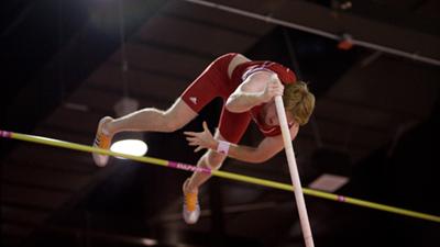 pole vault takeoff position