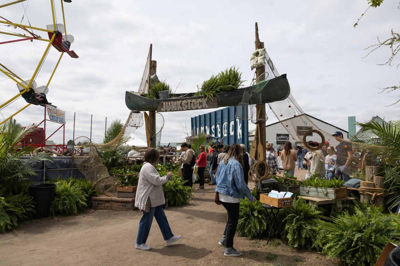 Ocean themed Junkstock in Nebraska supports local businesses | Culture ...