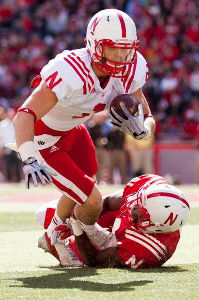 Young players shine in offensive positions during Red-White game ...