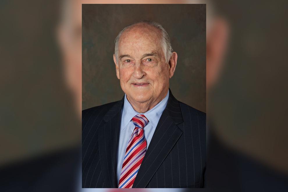 Billionaire Omaha Philanthropist, Walter Scott Jr., dies at age 90 ...
