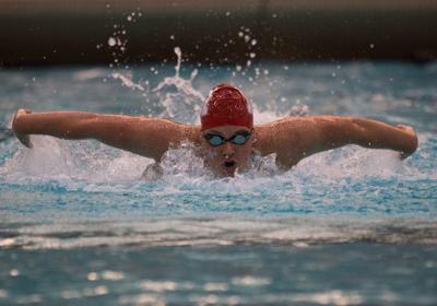 Husker swim team shows talent at Scarlet vs. Cream Intrasquad | Sports ...