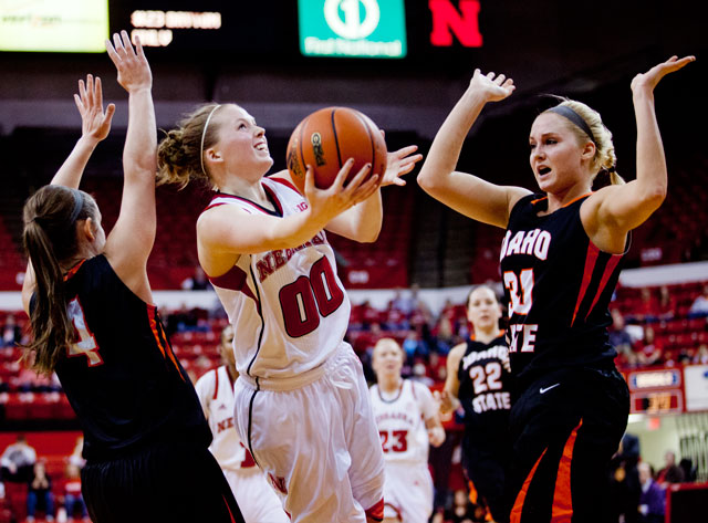 Husker All-American Lindsey Moore awaits WNBA draft | Sports ...