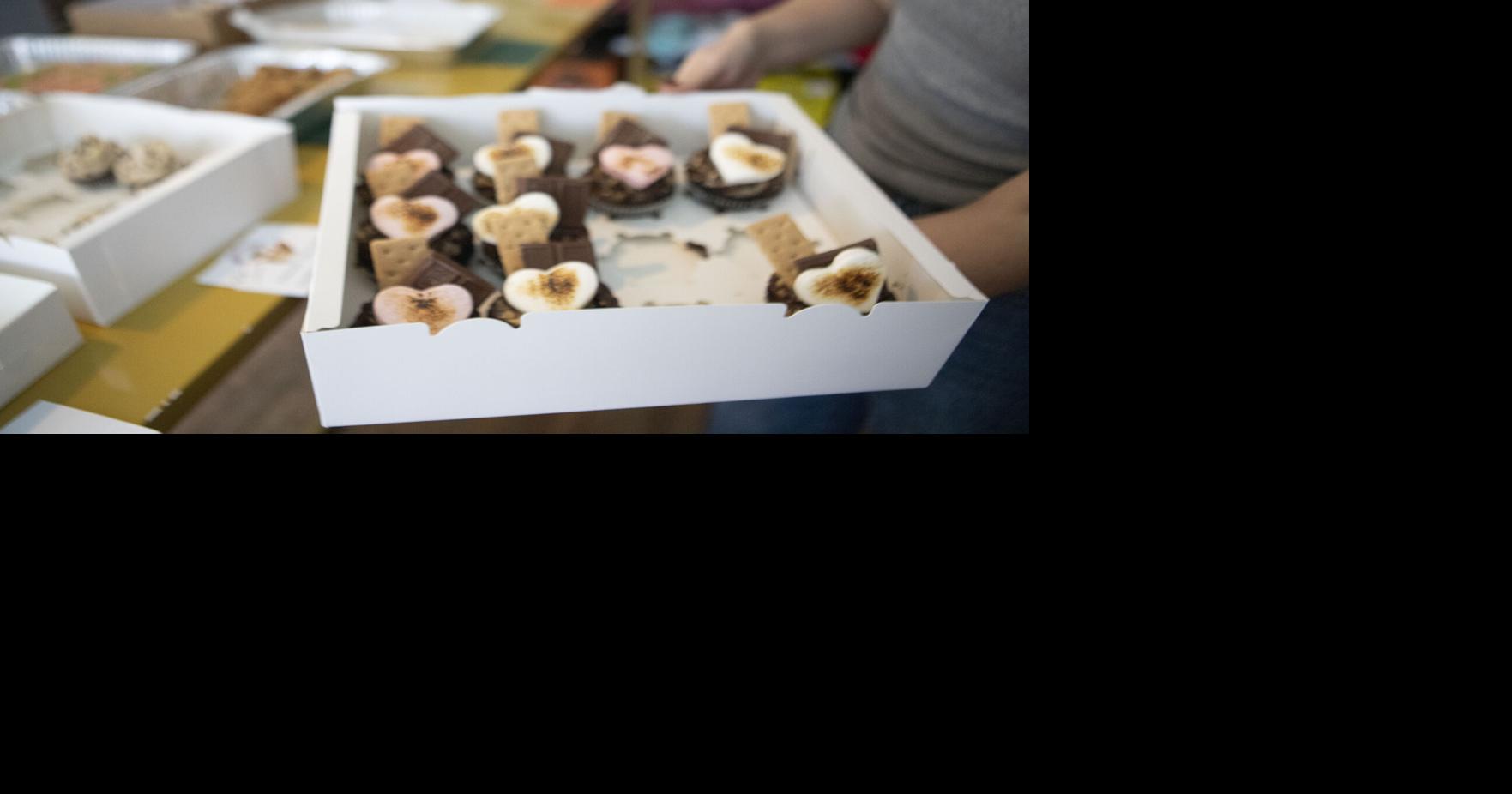 'Ice Cakes Not People:’ Local shop raises money to melt ICE | Culture ...