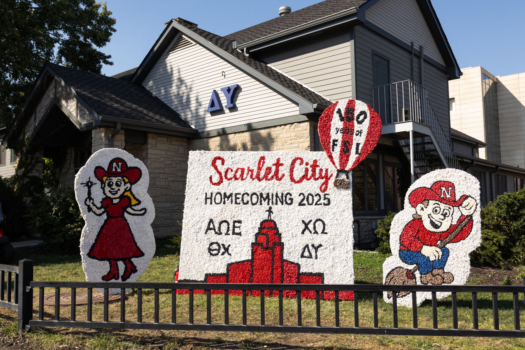 Homecoming Week Lawn Displays | Gallery | dailynebraskan.com