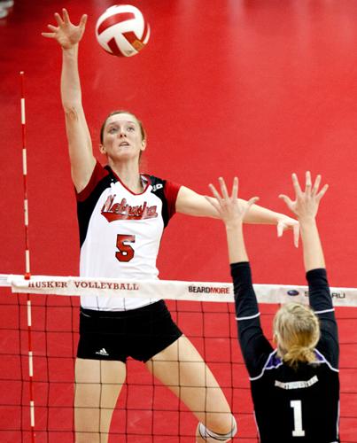 Nebraska volleyball prepares to face Wisconsin, Minnesota on the road ...