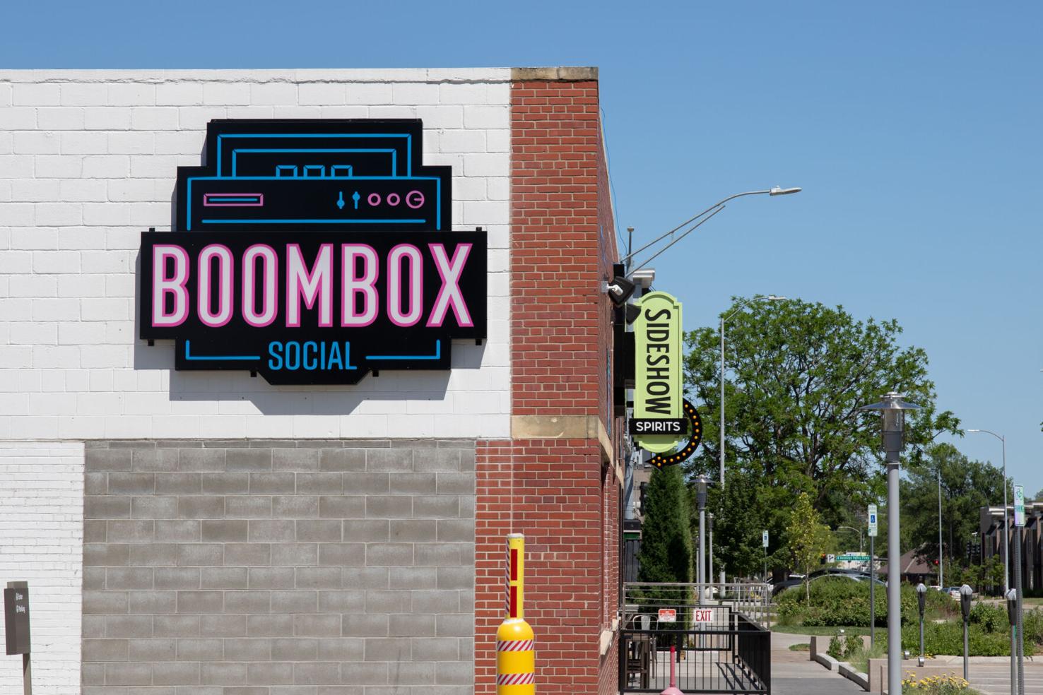 10 bars in Lincoln, as listed by a connoisseur of fun times | Projects ...