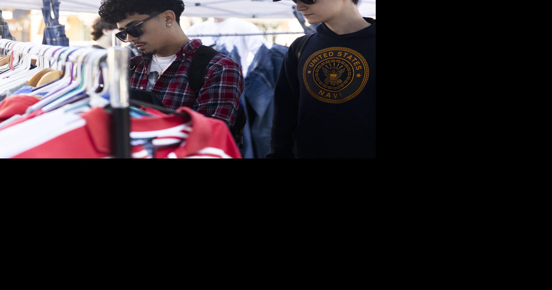 GALLERY: Bugeaters Vintage Market | Culture | dailynebraskan.com