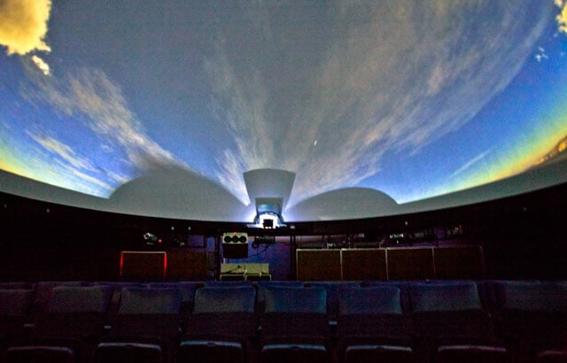 Mueller Planetarium educates Lincolnites on outer space, deep sea ...