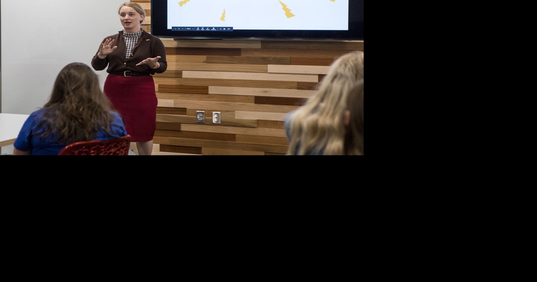 Legislature candidate Megan Hunt forms relationships with student ...