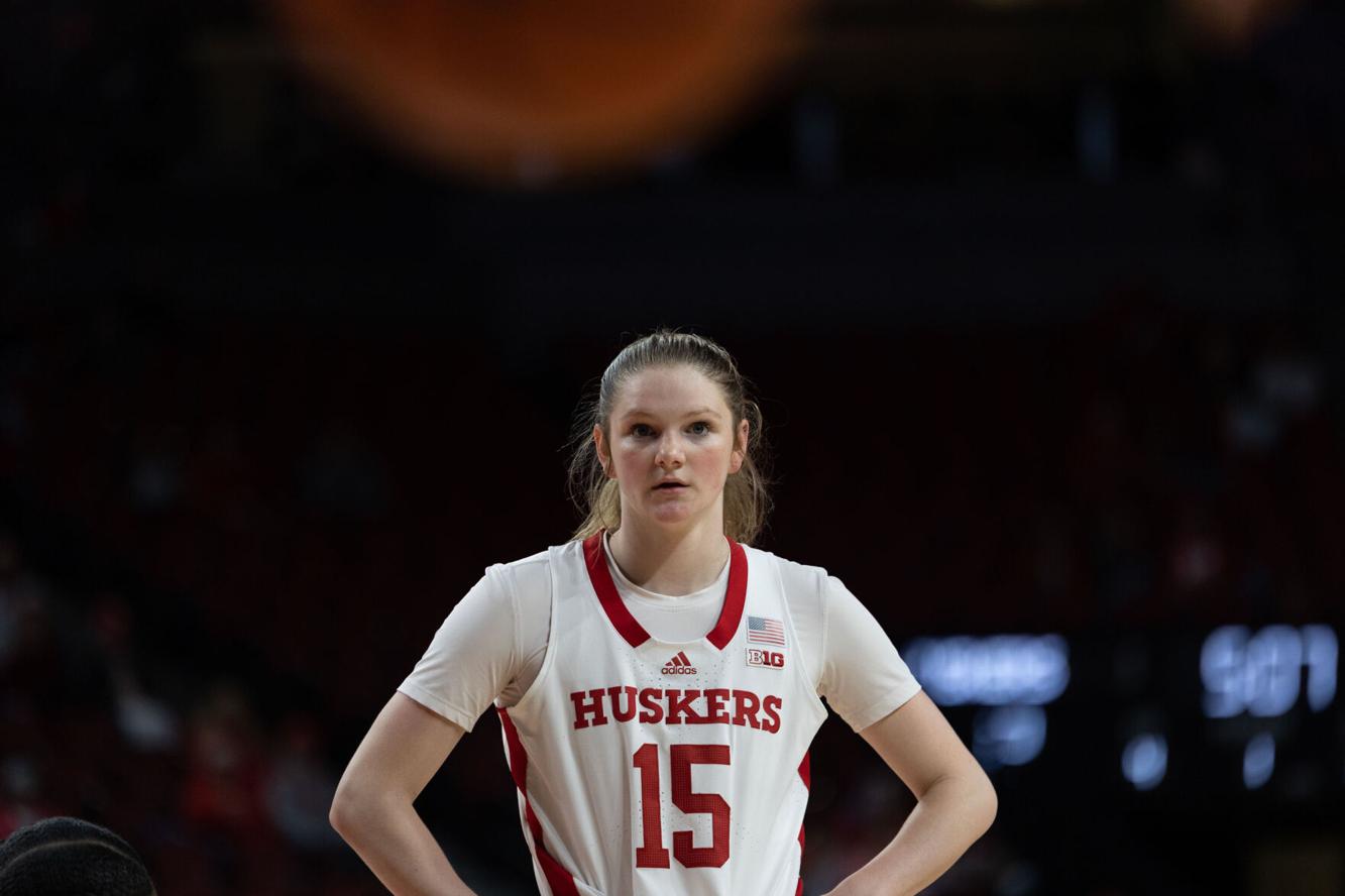 GALLERY: Women's Basketball vs. Omaha | Multimedia | dailynebraskan.com