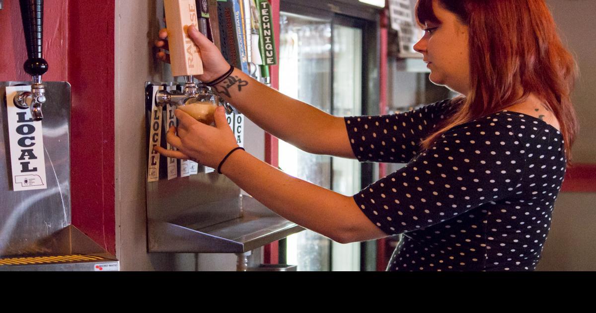 1867 bar has a Nebraska atmosphere | Culture | dailynebraskan.com