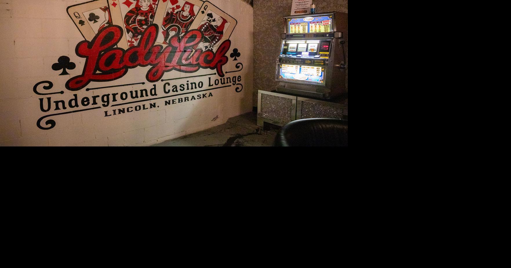 Lady Luck Lounge stands out with ‘50s, ‘60s vibes, speakeasy theme ...