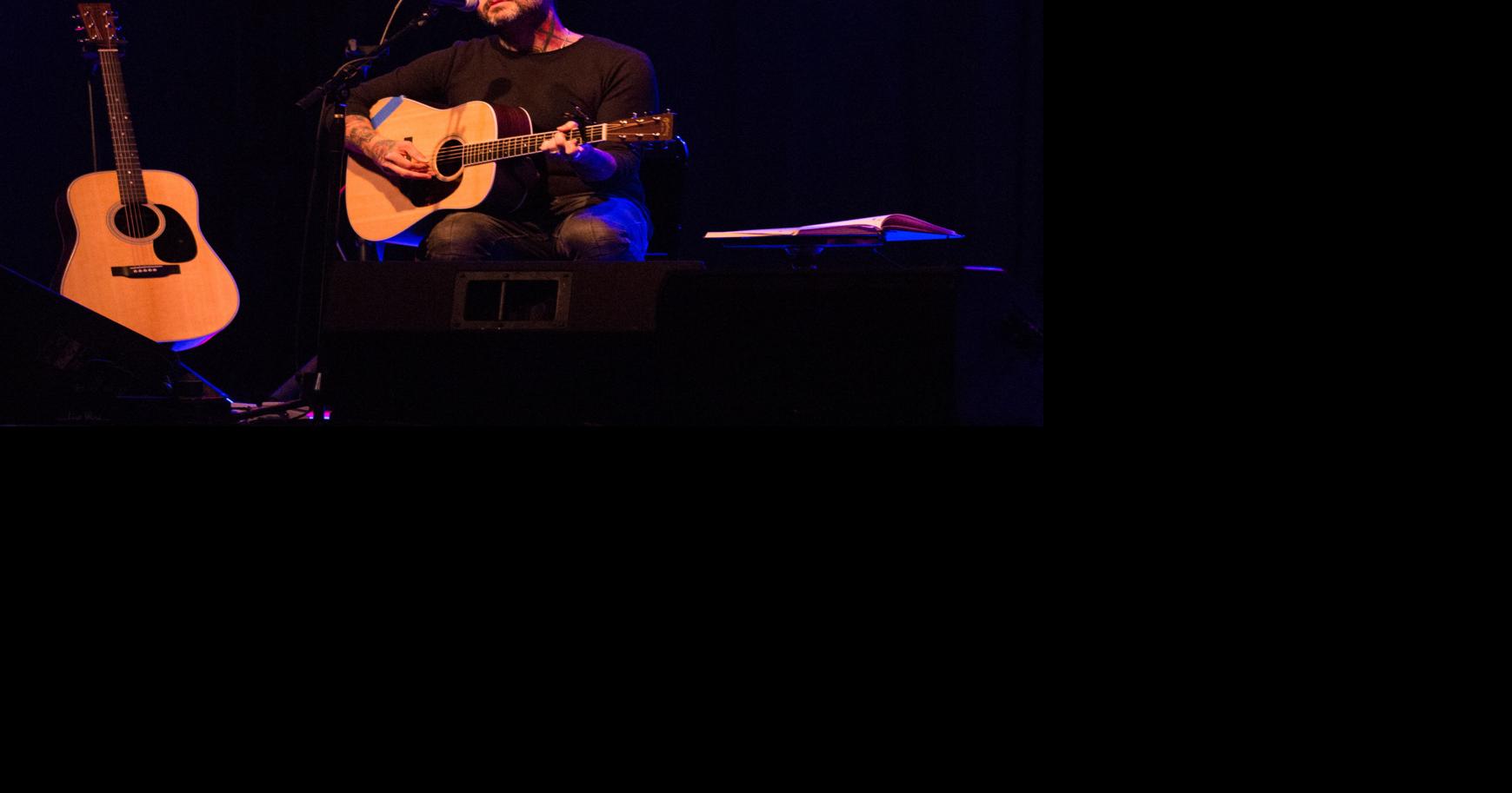 Blue October’s lead singer pours heart, soul into 'Open Book' tour ...