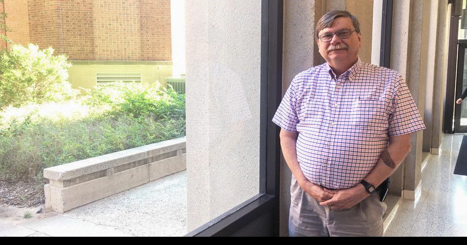 UNL’s John Osterman proud of life sciences curriculum, technology ...