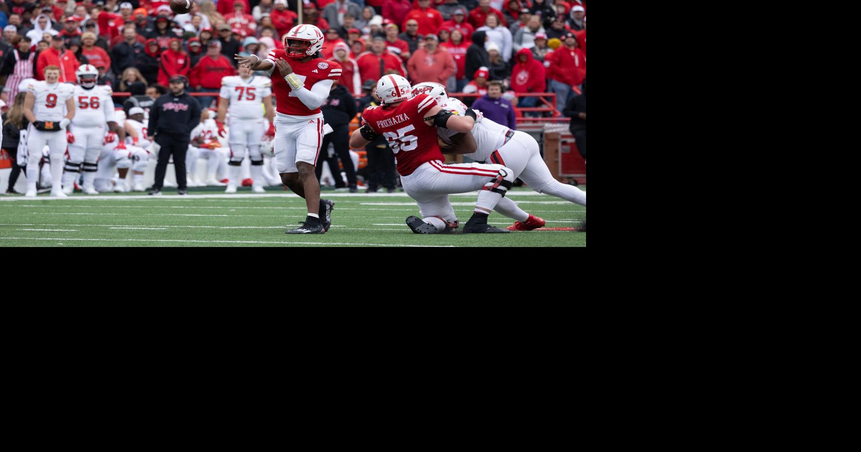 RUBEK: Ineptitude at quarterback crushes Nebraska's bowl hopes | Sports ...