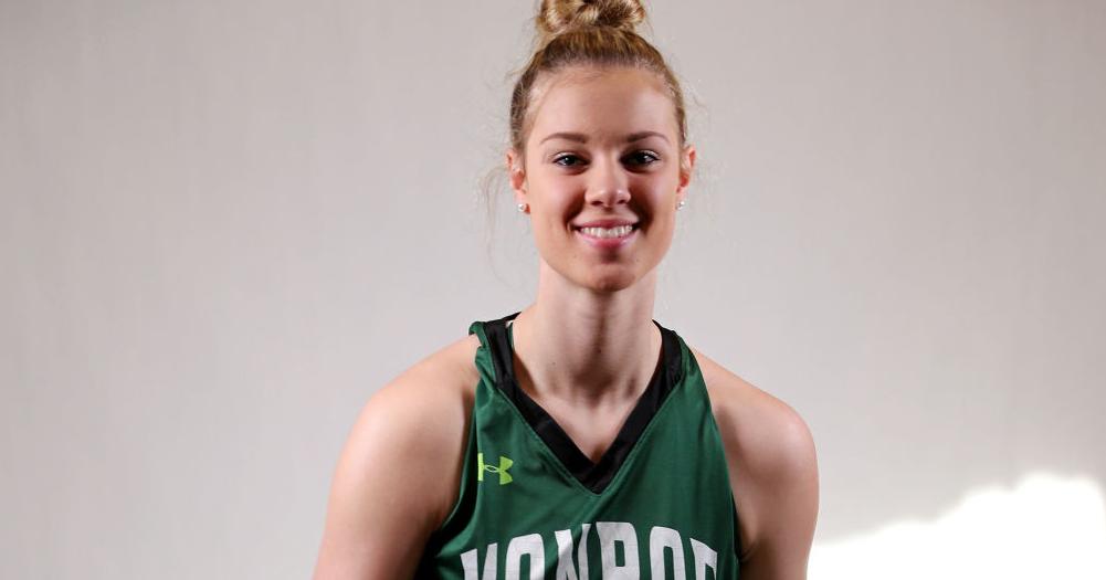 2017-18 Player of the Year Sam Brunelle is following in her mom's footsteps
