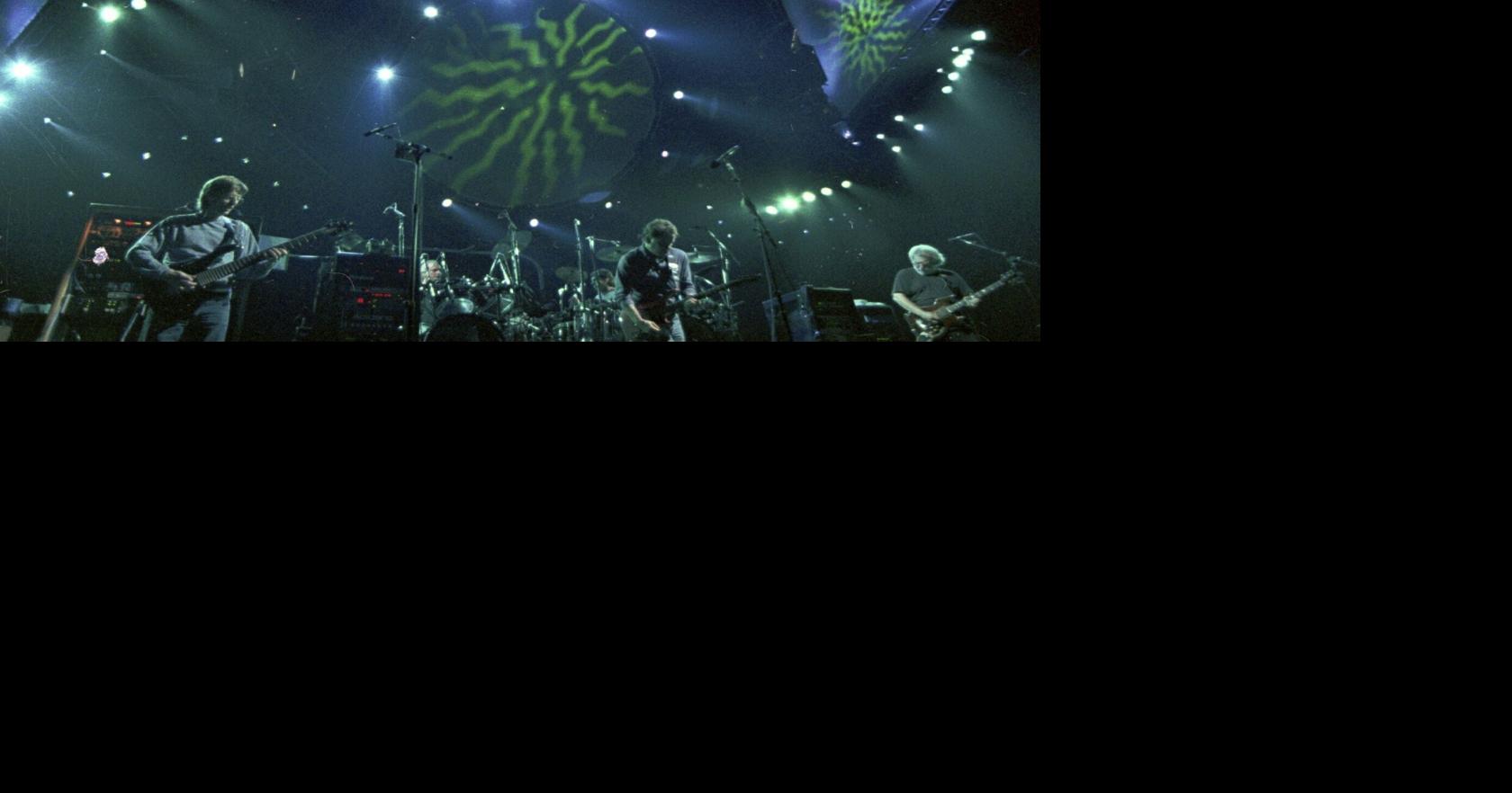 Grateful Dead set record for most albums on Billboard 200