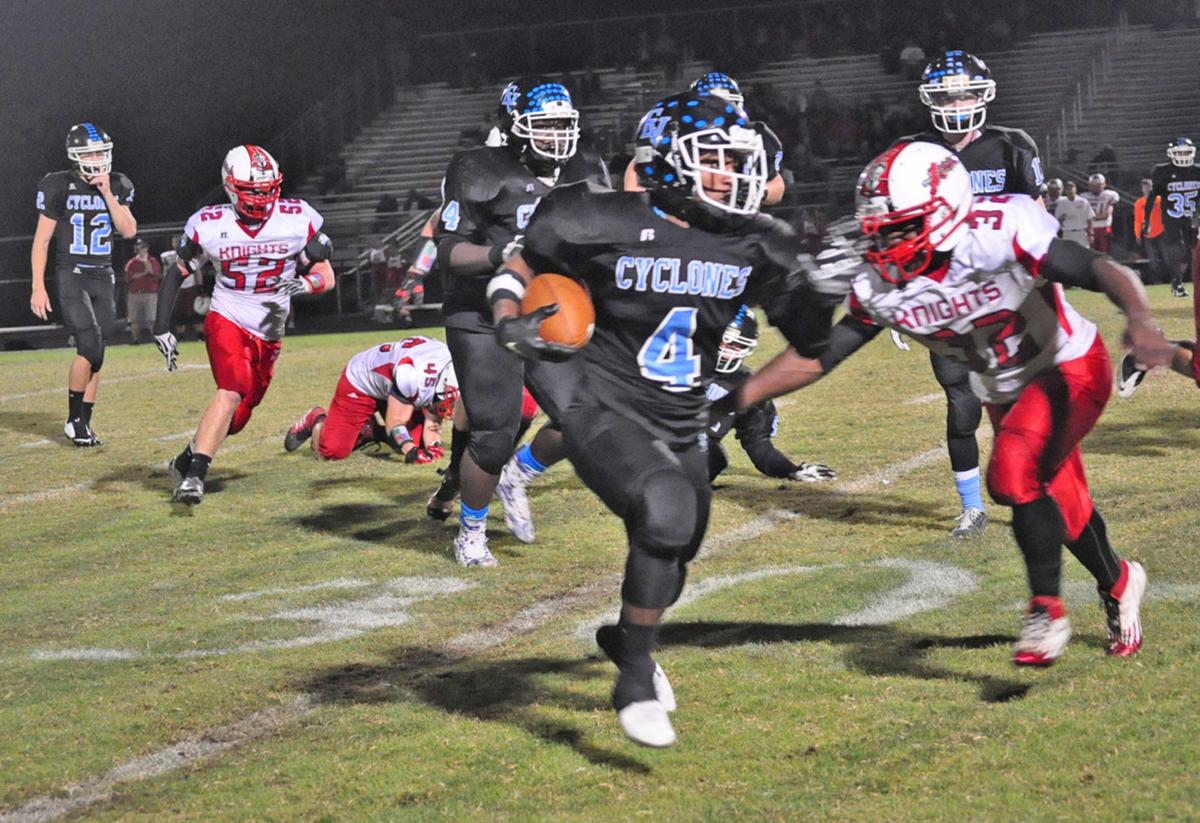 EVHS FOOTBALL: Cyclones cruise to 5-0