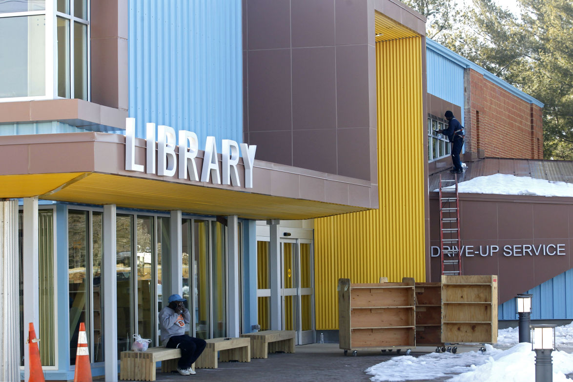 Move-in begins at Northside Library photos | Local News | dailyprogress.com