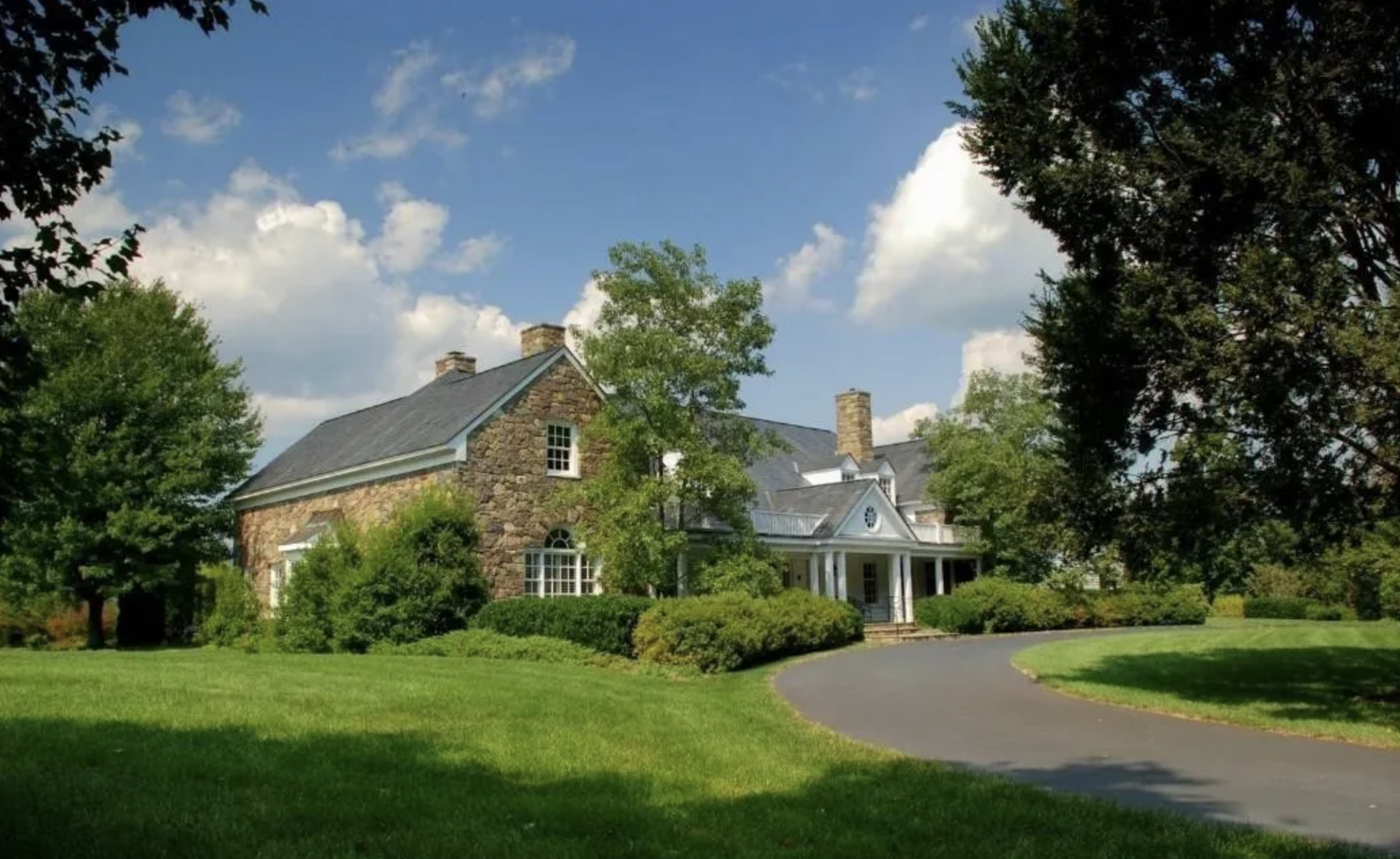 White Hall Vineyards closes